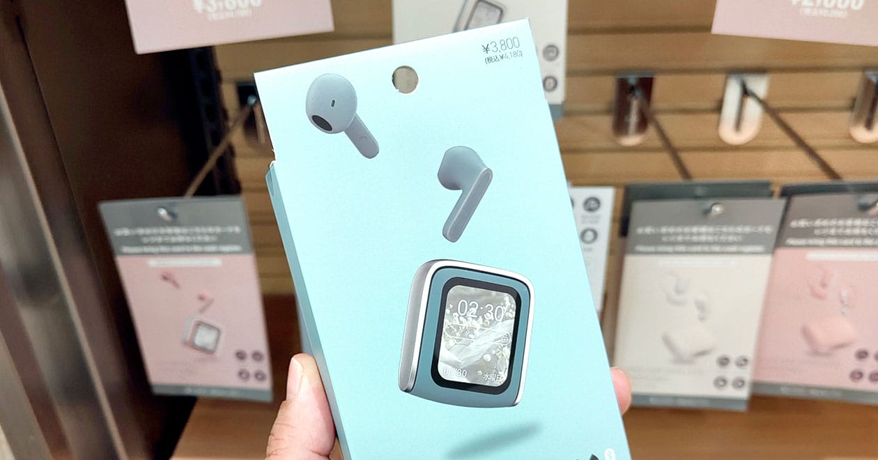 3COINSで話題の「液晶ENCワイヤレスイヤホン」を買ってみた！ 液晶で何ができる!? | スマホライフPLUS